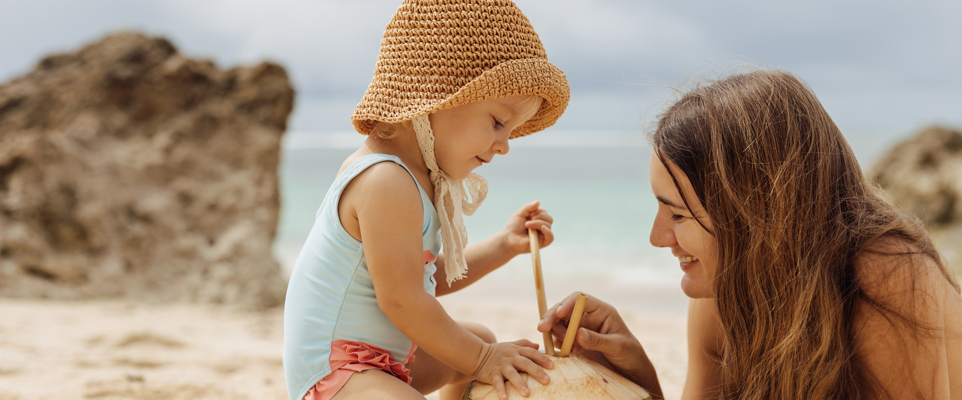 Top 12 Reiseziele für euren Urlaub mit Kindern am Meer inkl. Geheimtipps